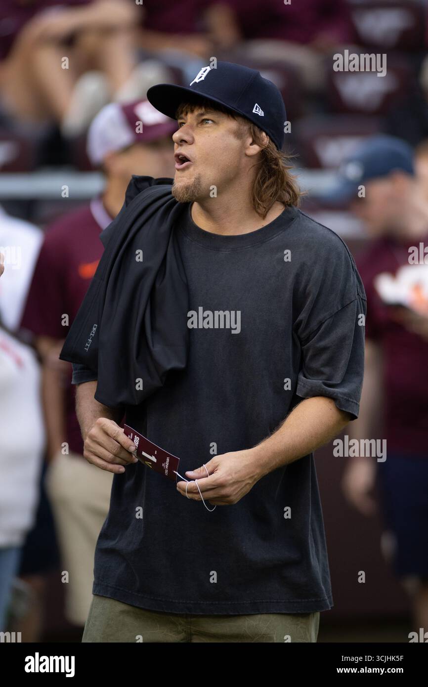 September 6, 2025: Comedian Theo Von takes in pregame activities before ...