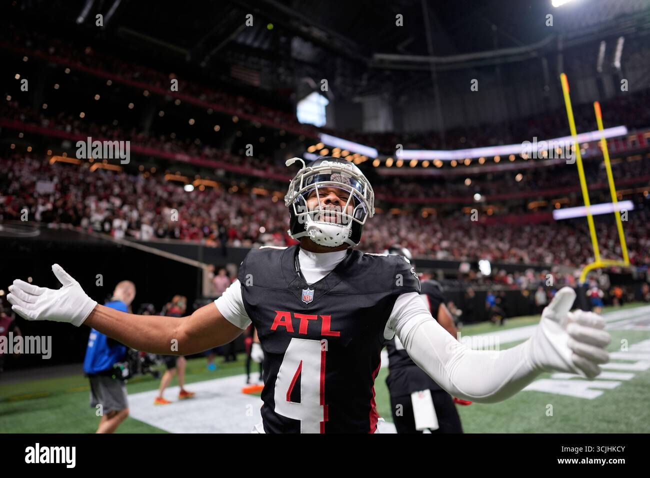 Atlanta Falcons wide receiver KhaDarel Hodge (4) celebrates teammate ...