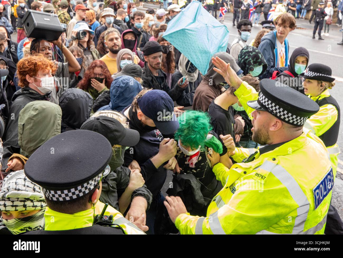 Right wing streamers clash with police.Arrests at migrant hotel protest ...