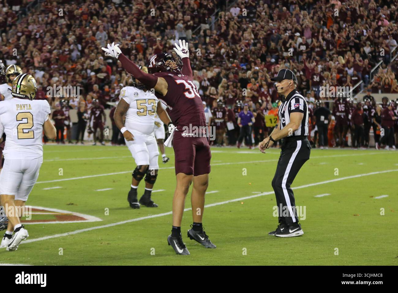 September 6, 2025: Virginia Tech Hokies linebacker Michael Short (30 ...