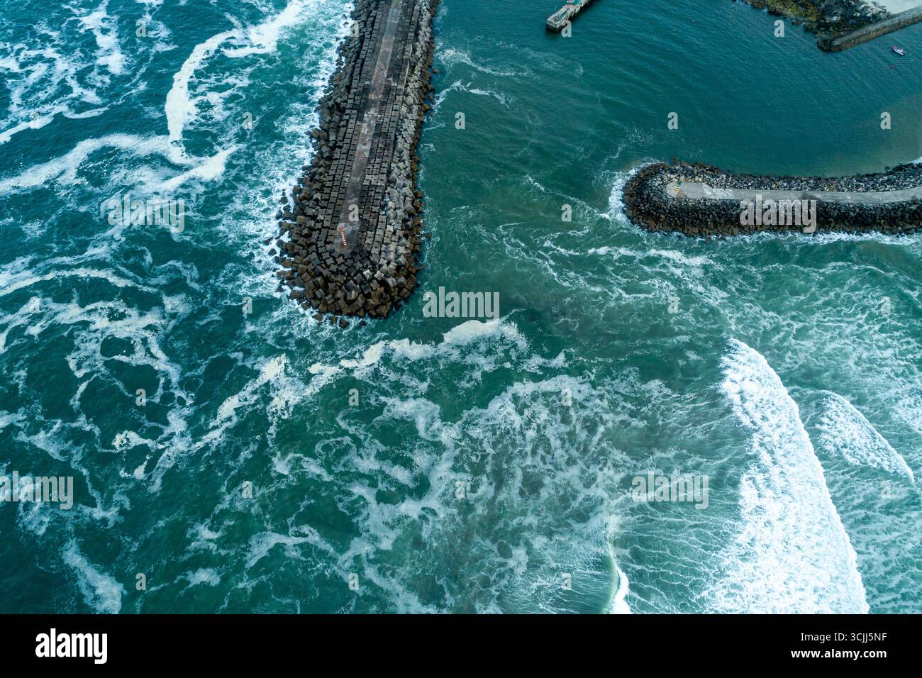 The strategic control of the ocean with a coastal defense system The ...