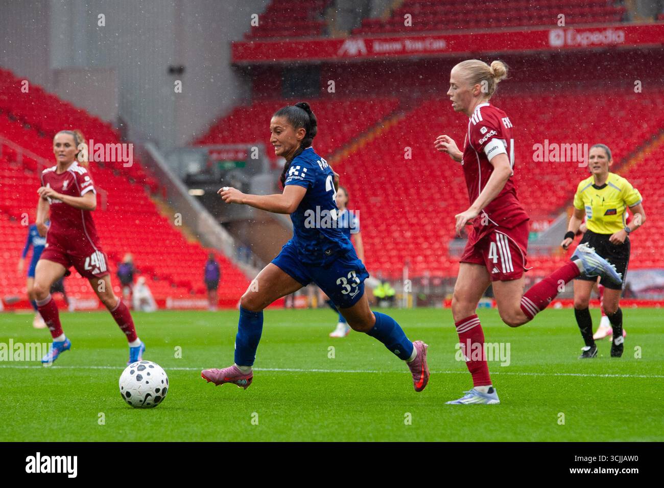 Anfield, Liverpool, England, 7th Septmber 2025 Maz Pacheco (33 Everton ...