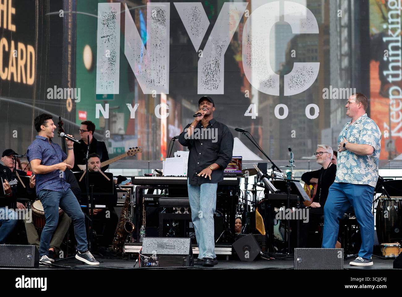 New York, United States. 07th Sep, 2025. Cast members of the Broadway ...