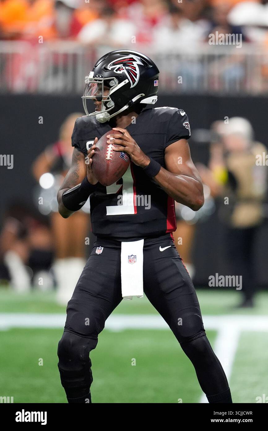 Atlanta Falcons quarterback Michael Penix Jr. (9) sets back to pass during the second half of an ...