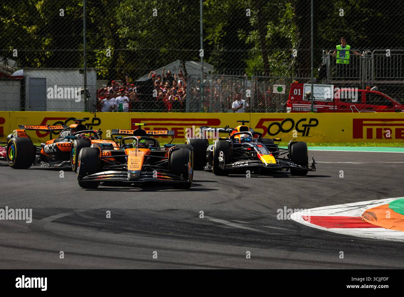 #4 Lando Norris (GBR, McLaren F1 Team), #1 Max Verstappen (NLD, Oracle ...