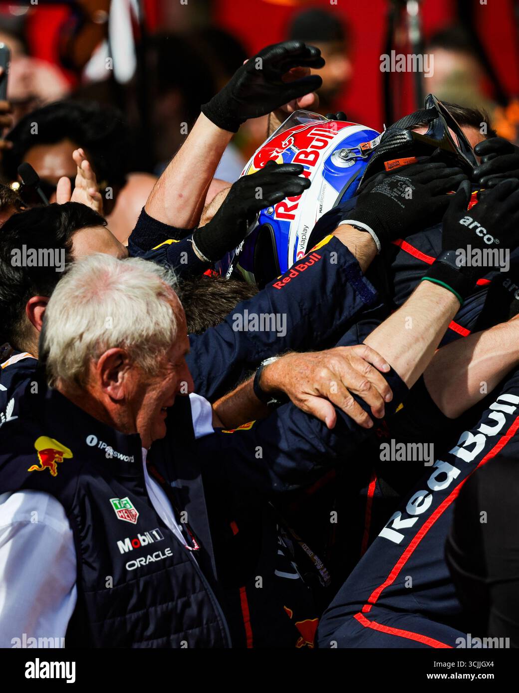 Dr. Helmut Marko (AUT, Oracle Red Bull Racing), #1 Max Verstappen (NLD ...