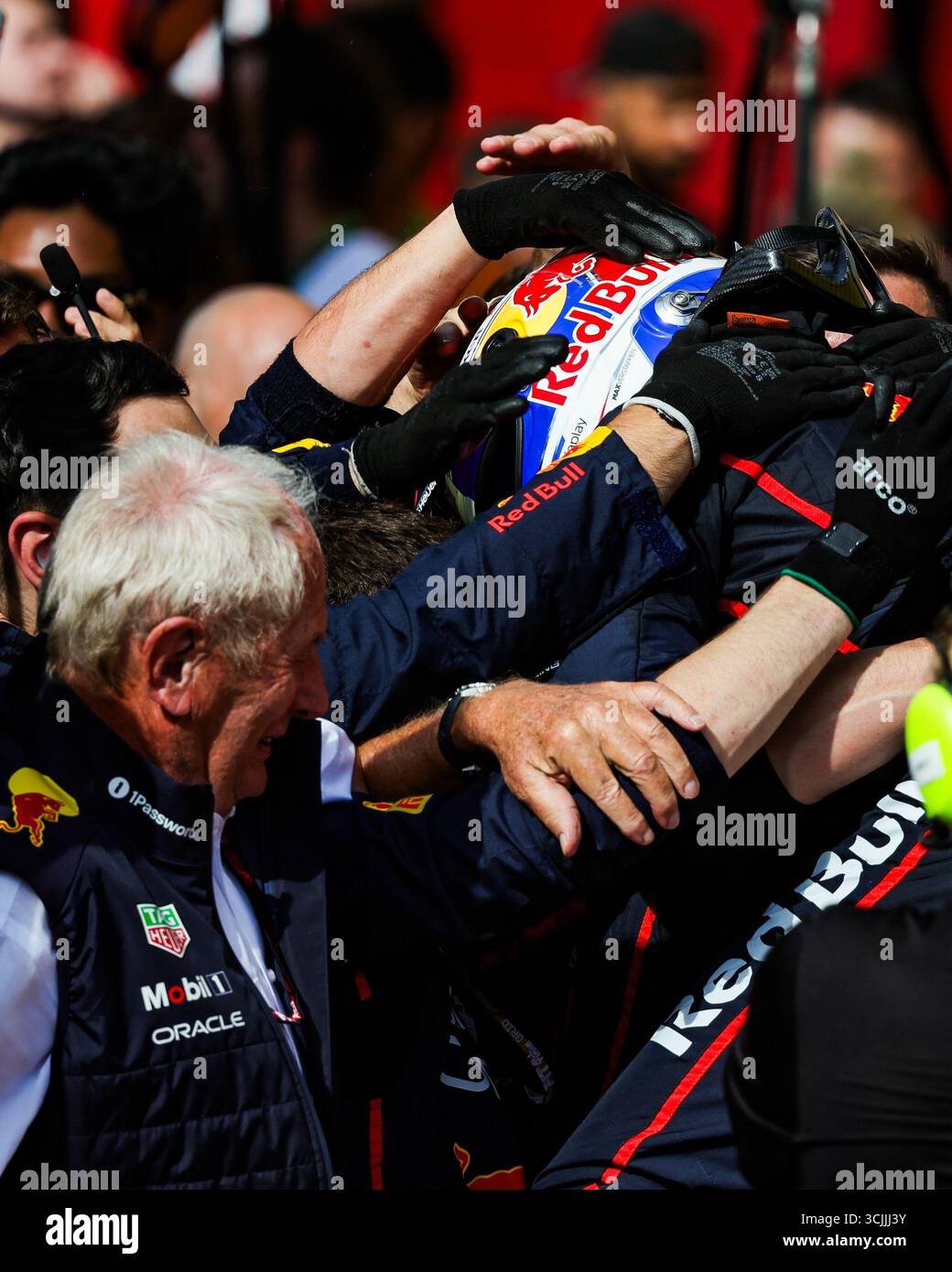 Dr. Helmut Marko (AUT, Oracle Red Bull Racing), #1 Max Verstappen (NLD ...