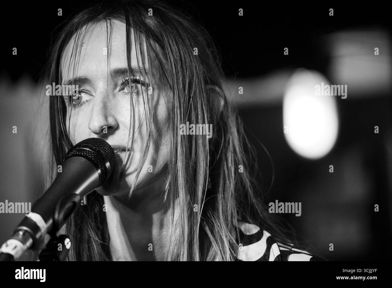 RIA PLAYS, LIVE CONCERT, 2025: The band RIa Plays performing live at The Brit Bar in Weston ...