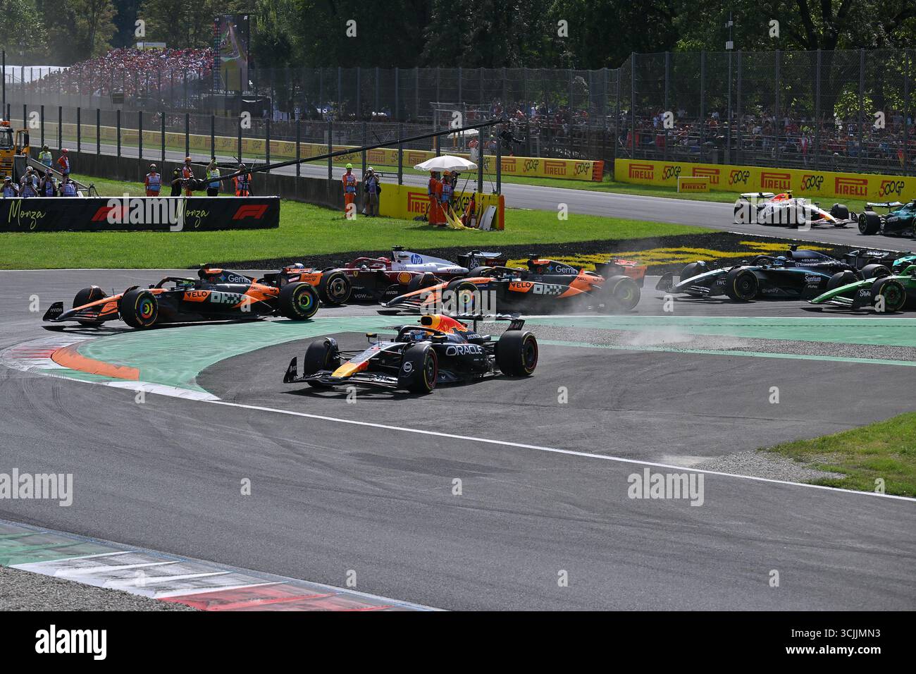 MONZA, ITALY - SEPTEMBER 07: The race start during the F1 Grand Prix of ...
