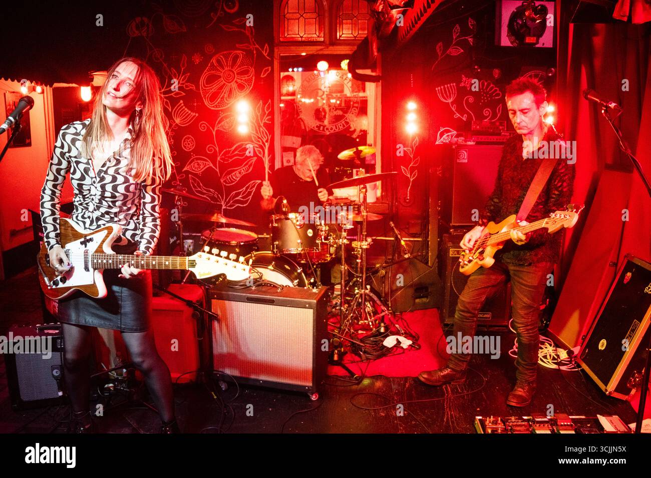 RIA PLAYS, LIVE CONCERT, 2025: The band RIa Plays performing live at The Brit Bar in Weston ...