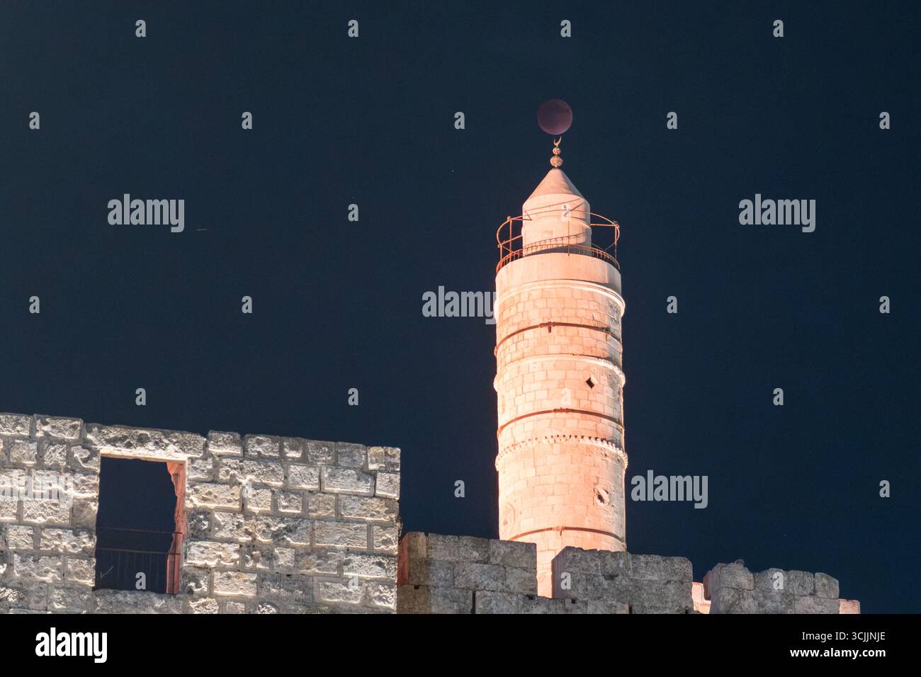 Jerusalem, Israel. 7th September, 2025. As the moon rises to a total ...
