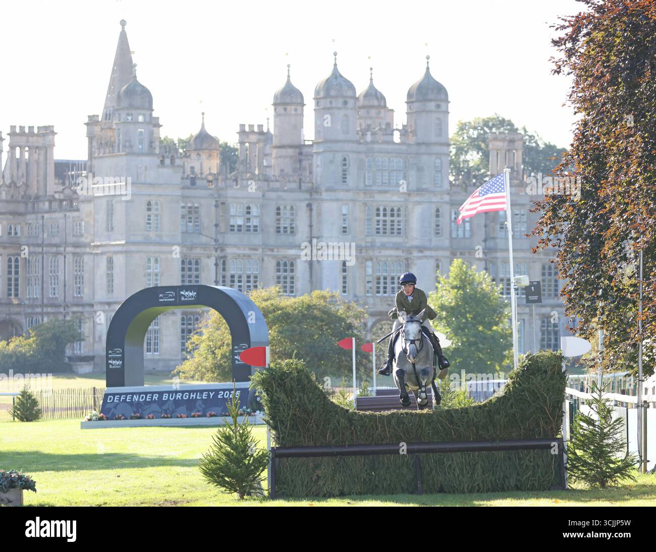 Eliza Bell on Love U 2 of Heritrage competes in the Dubarry Burghley ...