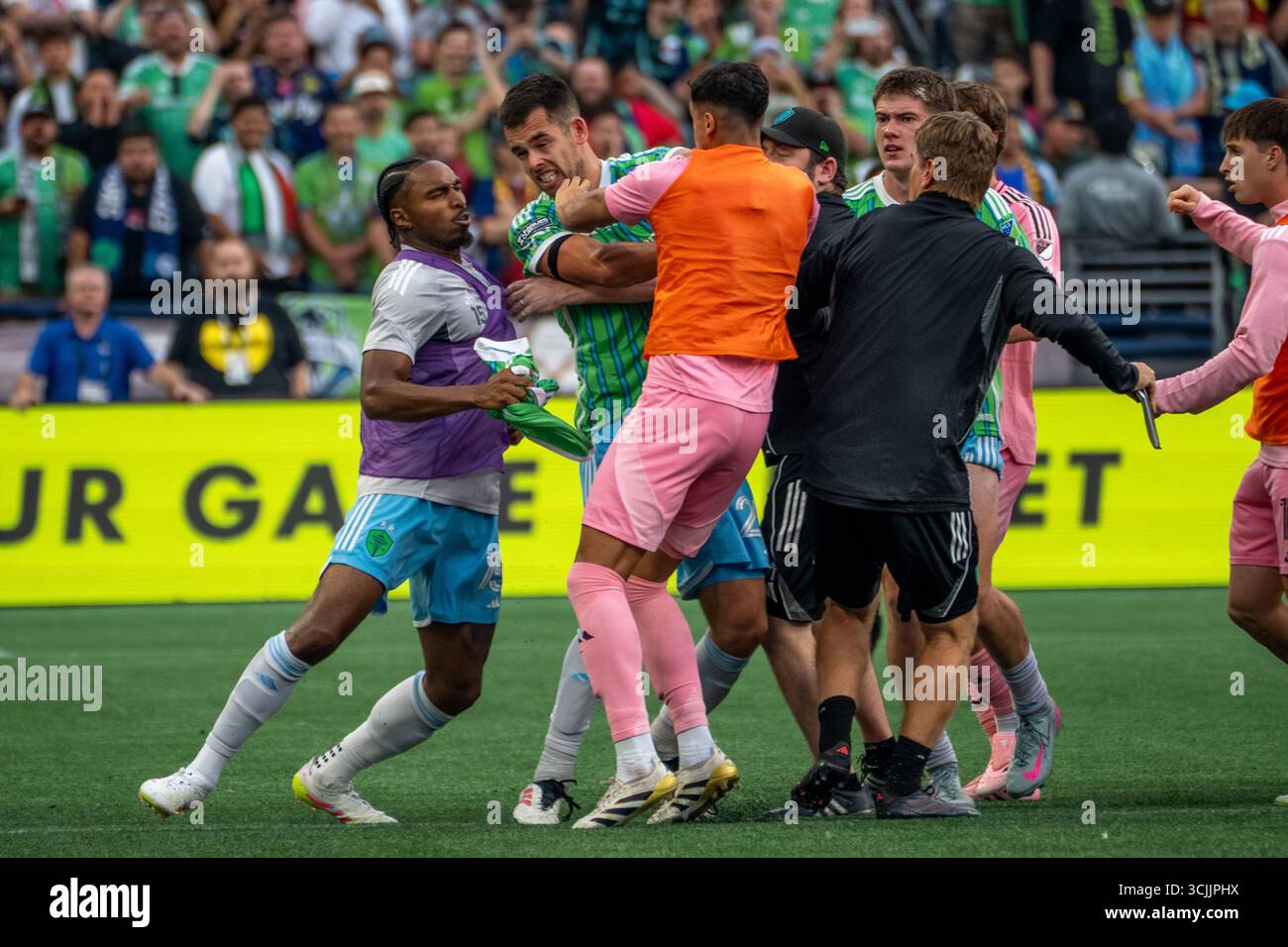Inter Miami defender Tomás Avilés (6) hits the face of Seattle Sounders ...