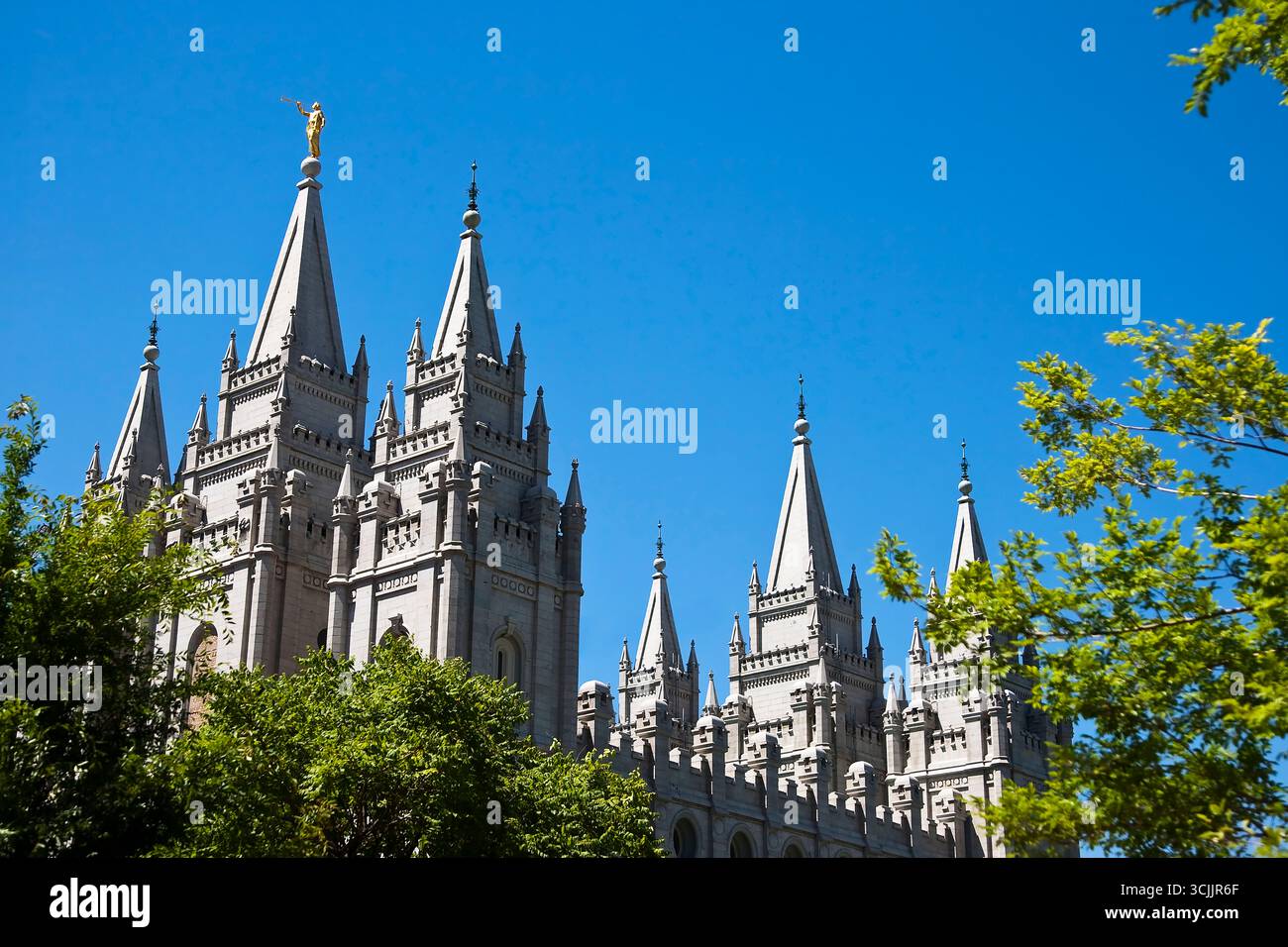 The Salt Lake Temple, the largest and most famous LDS temple, is the ...