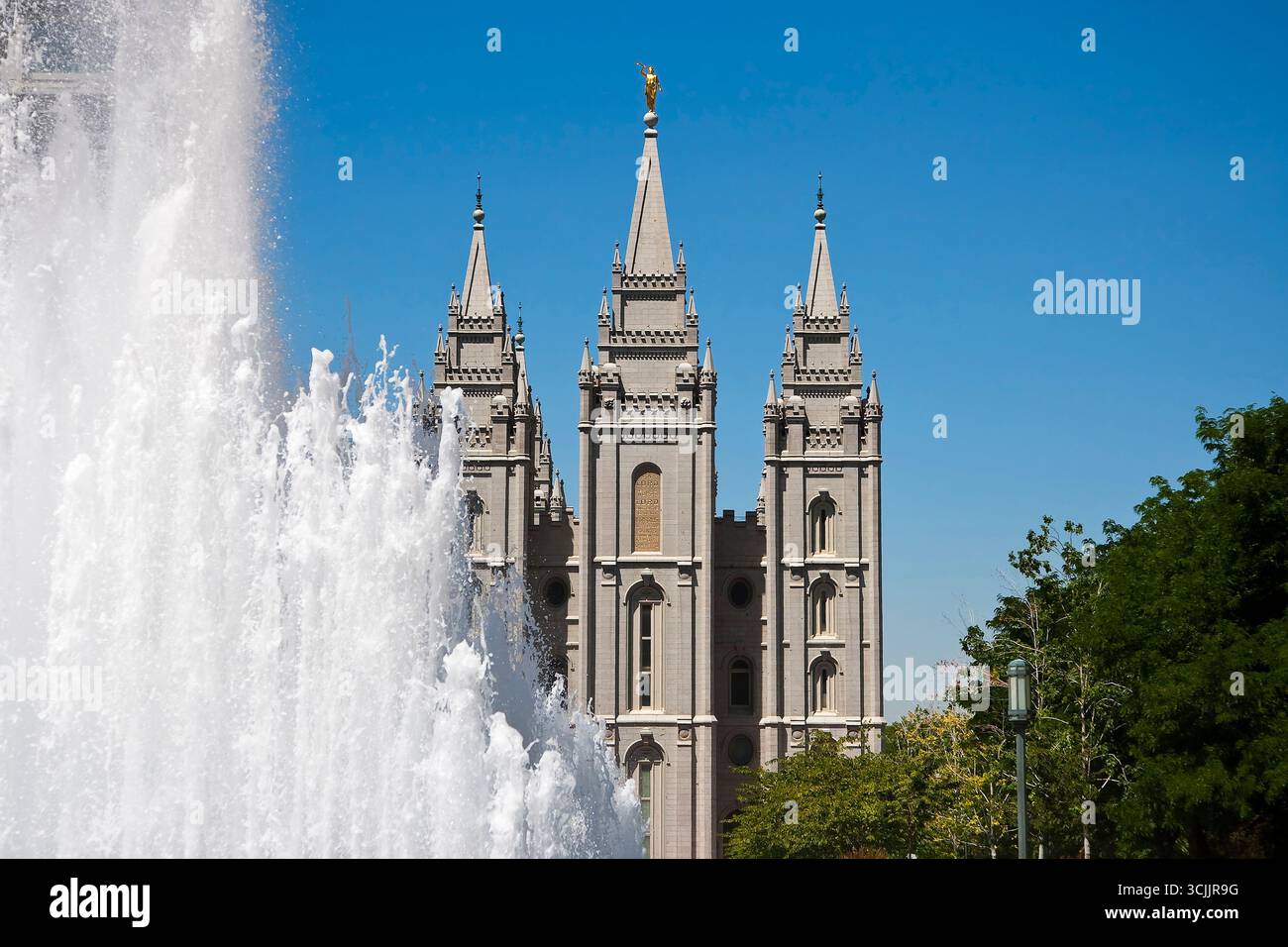 The Salt Lake Temple, the largest and most famous LDS temple, is the ...