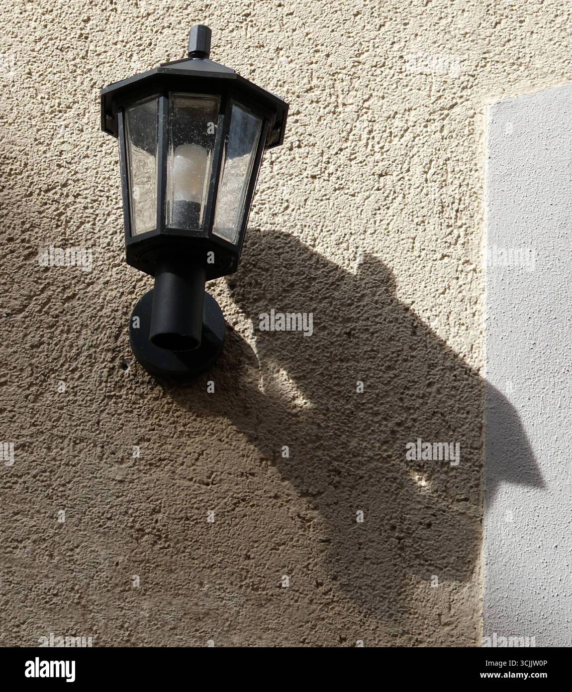 07.09.2025, Ausflug in Lindau am Bodensee , im Bild: Licht und Schatten ...