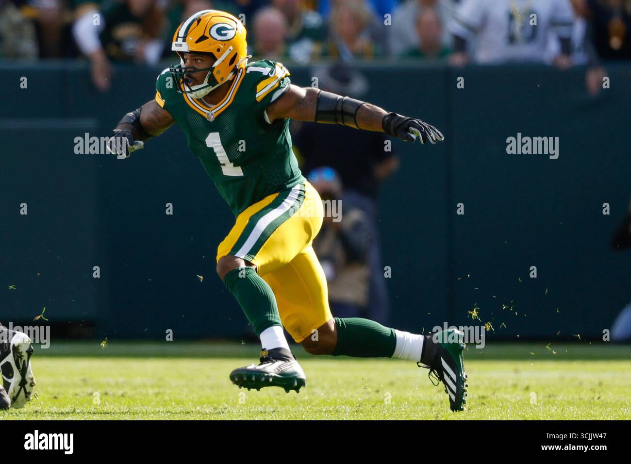 Green Bay Packers defensive end Micah Parsons (1) rushes during a play ...