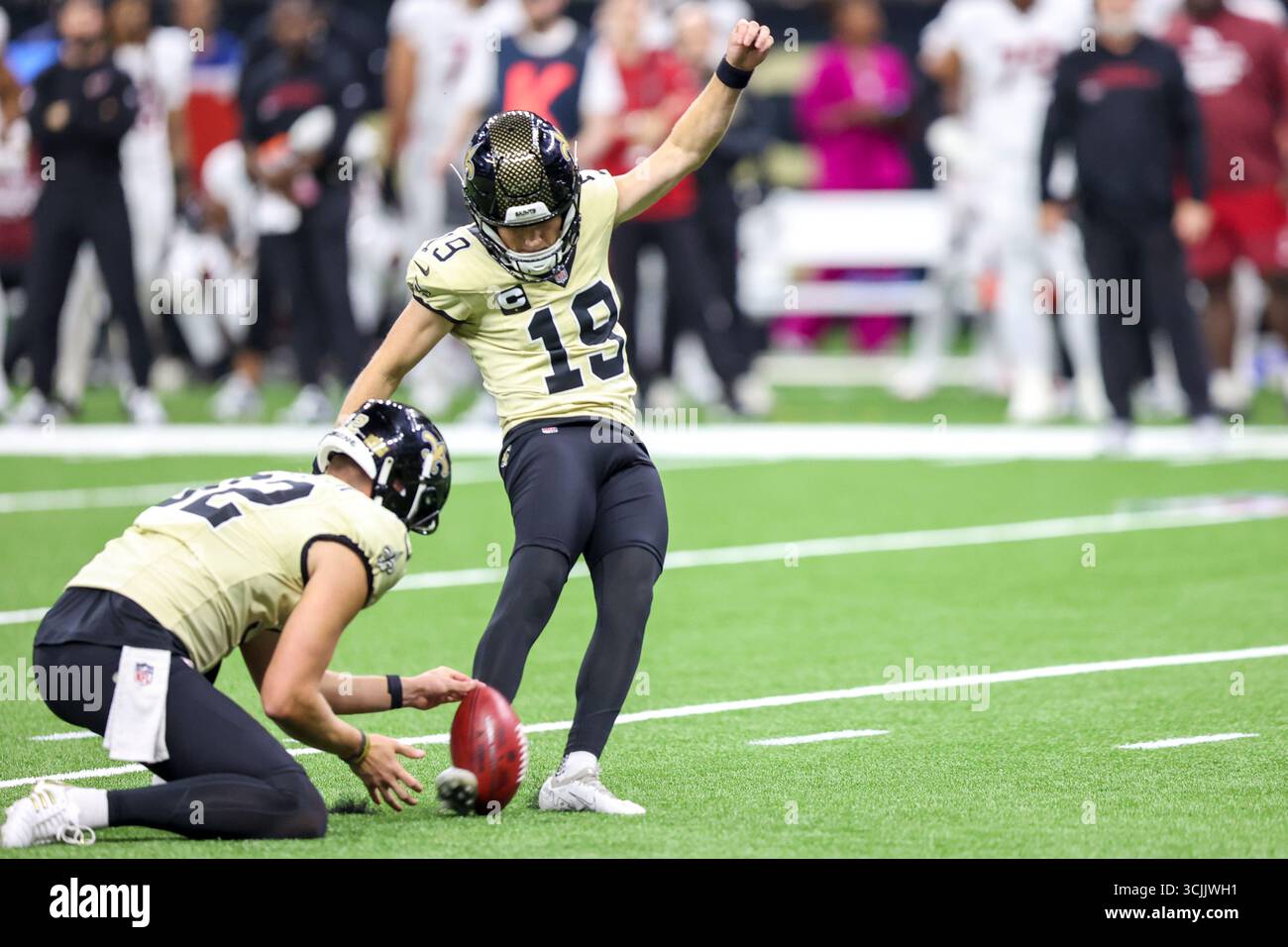 New Orleans Saints place kicker Blake Grupe (19) connects on a 28-yard ...