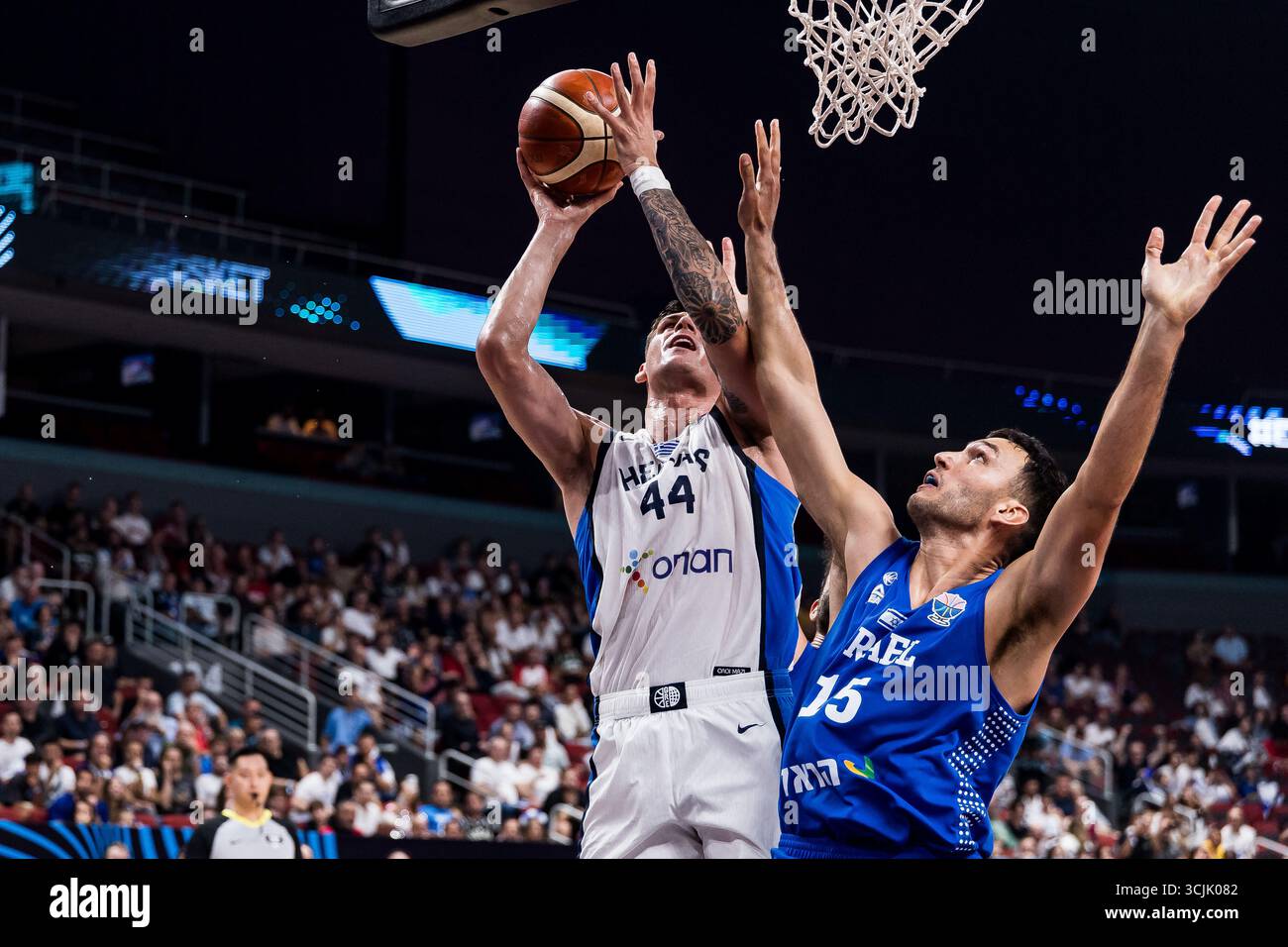 Konstantinos Mitoglou (Griechenland, 44) im Wurf, Nimrod Levi (Israel ...