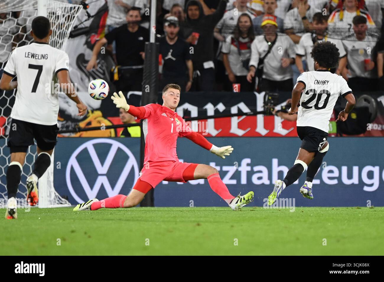 Serge GNABRY (GER) scores the goal 1-0, versus goalkeeper Bailey ...