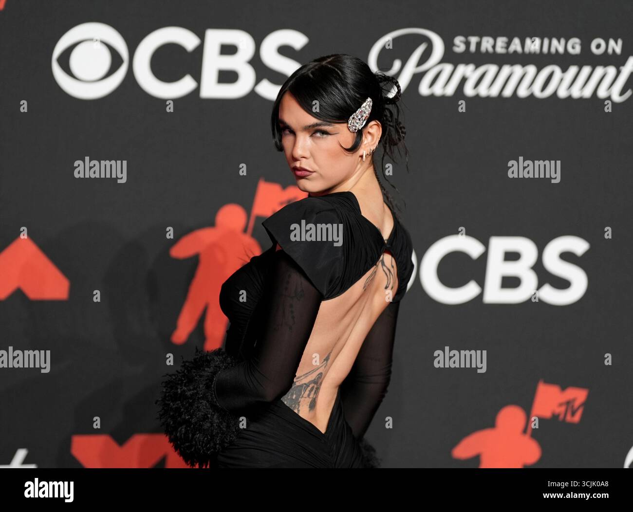 Benee arrives on the red carpet at the 2025 MTV Video Music Awards "VMA ...