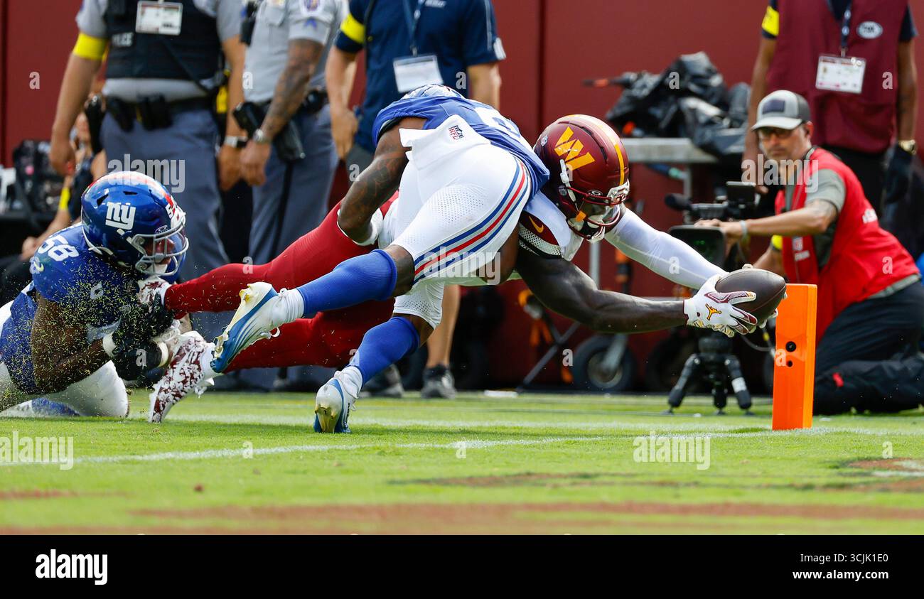 Sept 7, 2025: Washington Commanders WR/KR #1 Deebo Samuel stretches for ...