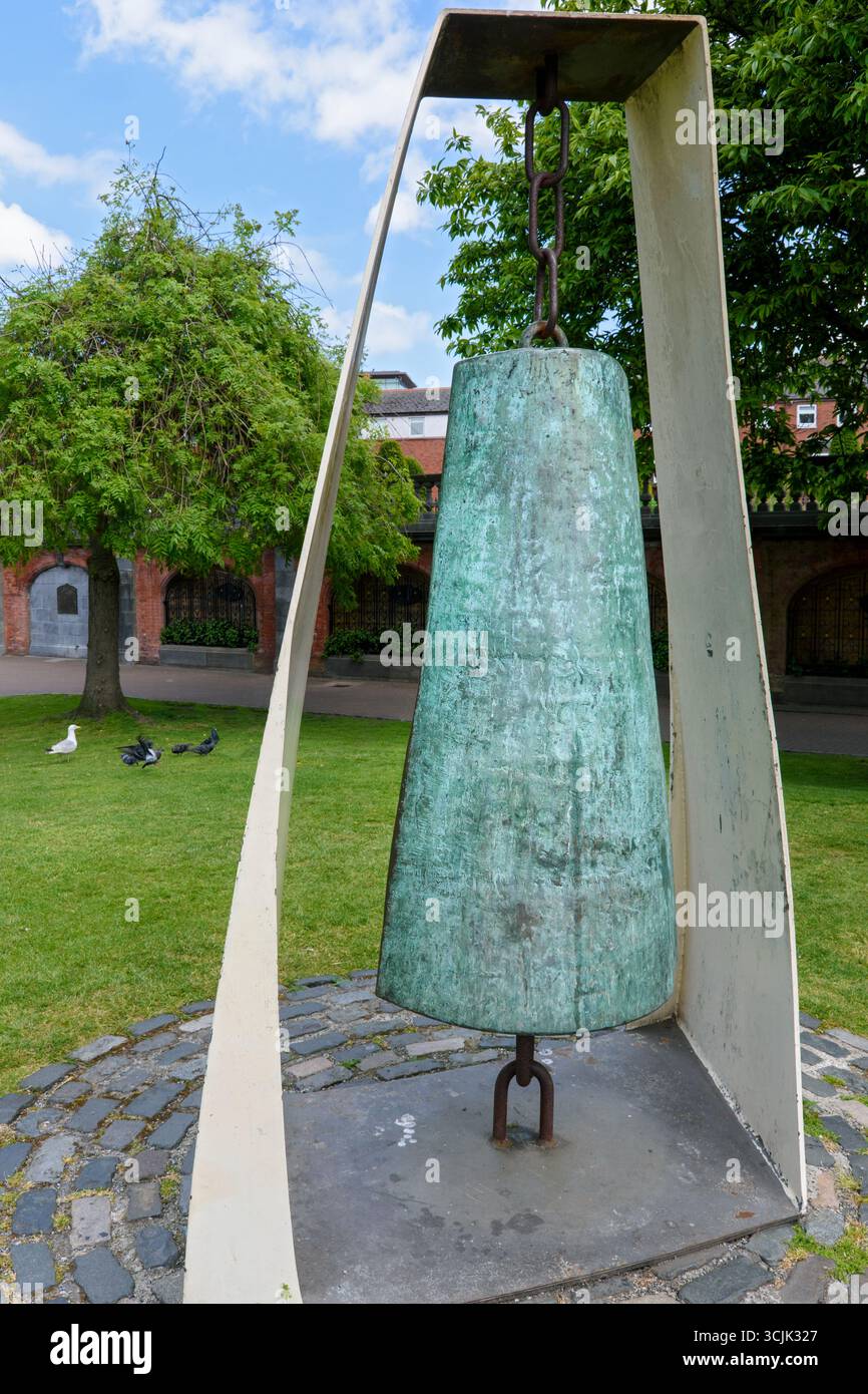 The Liberty Bell, a sculpture by Vivienne Roche, St Patricks Park ...