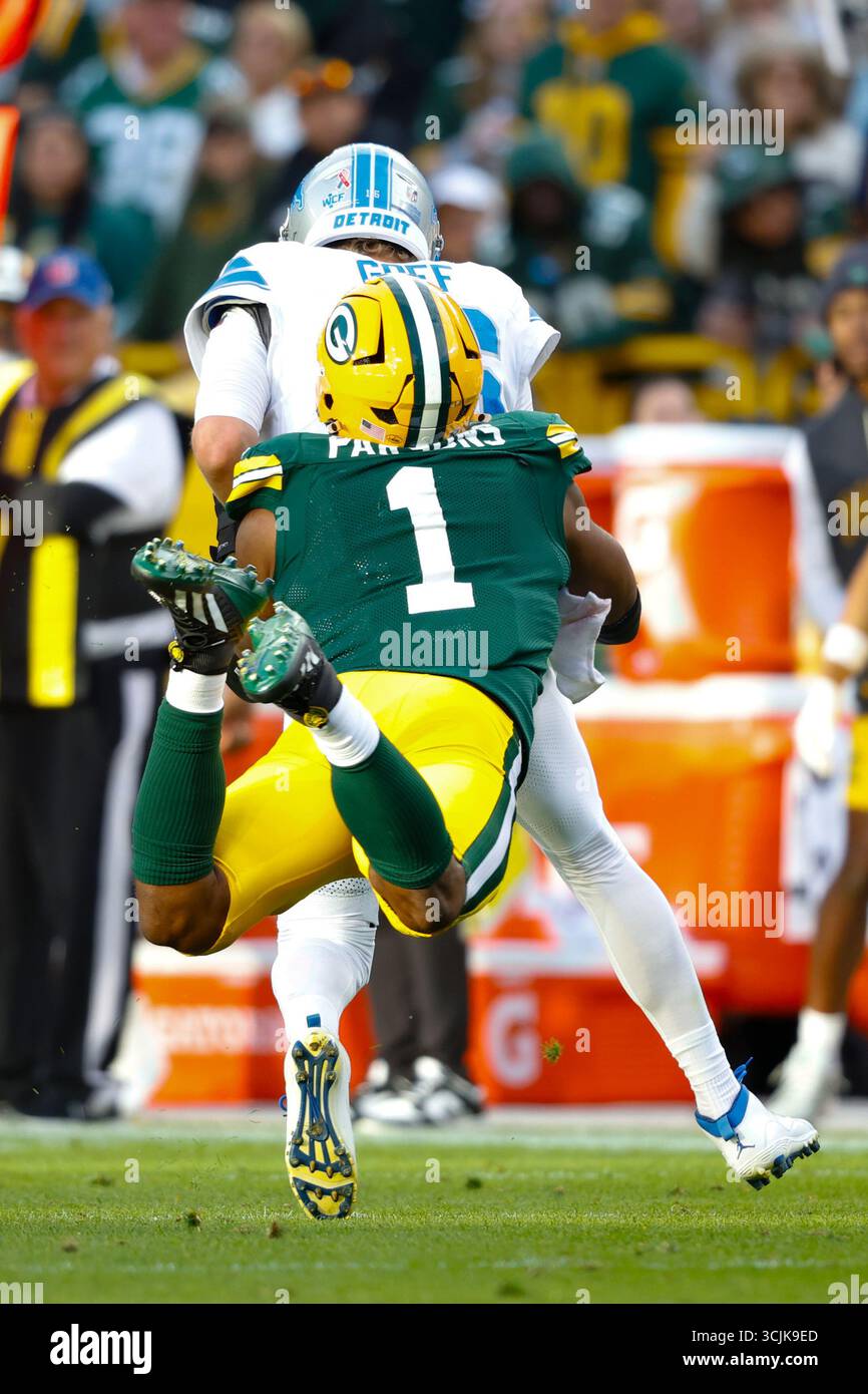 Green Bay Packers defensive end Micah Parsons (1) chases down Detroit Lions quarterback Jared ...