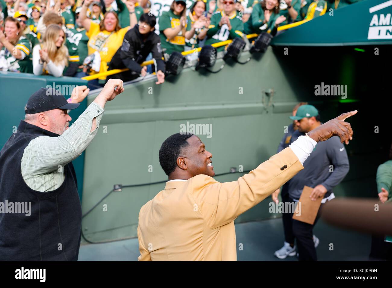 Former Green Bay Packers head coach Mike McCarthy, left, and former ...