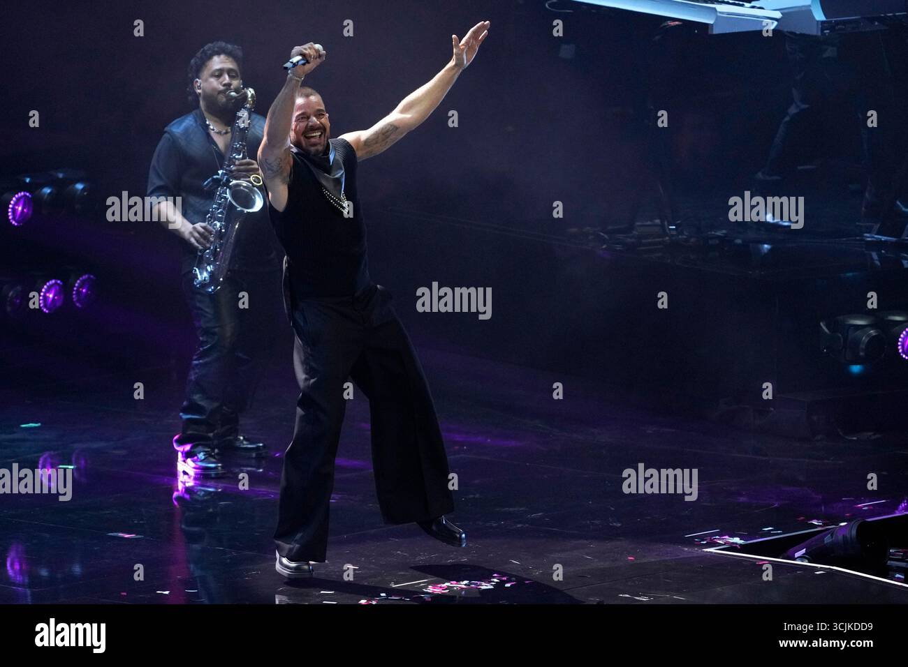 Ricky Martin performs during the MTV Video Music Awards on Sunday, Sept ...