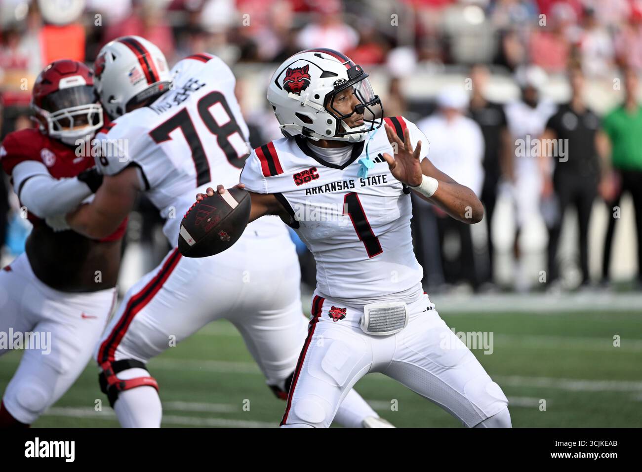Arkansas State quarterback Jaylen Raynor (1) drops back to pass against ...