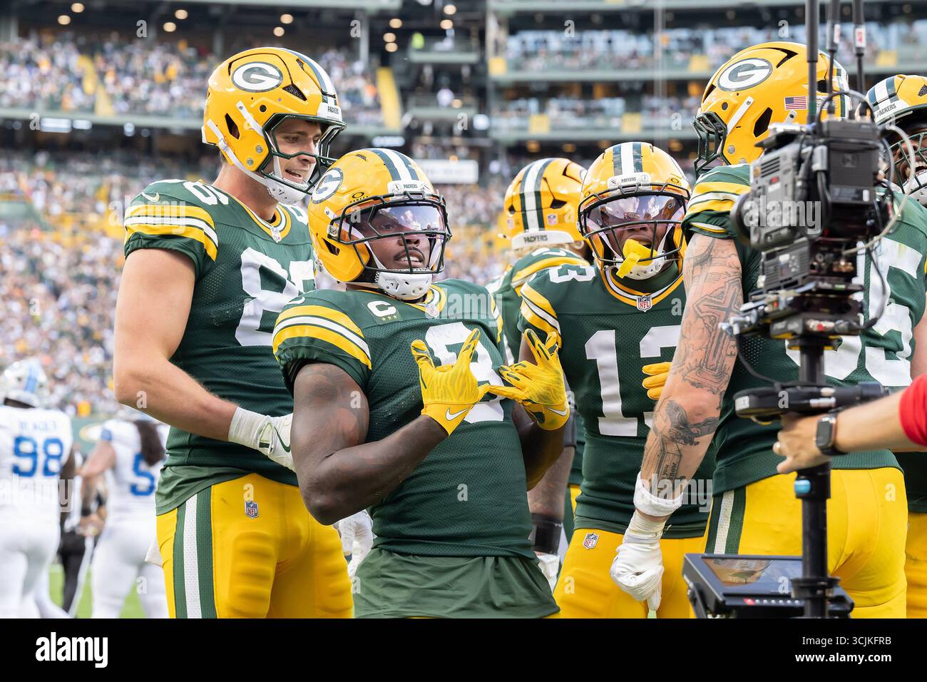 September 7, 2025: Green Bay Packers running back Josh Jacobs (8 ...