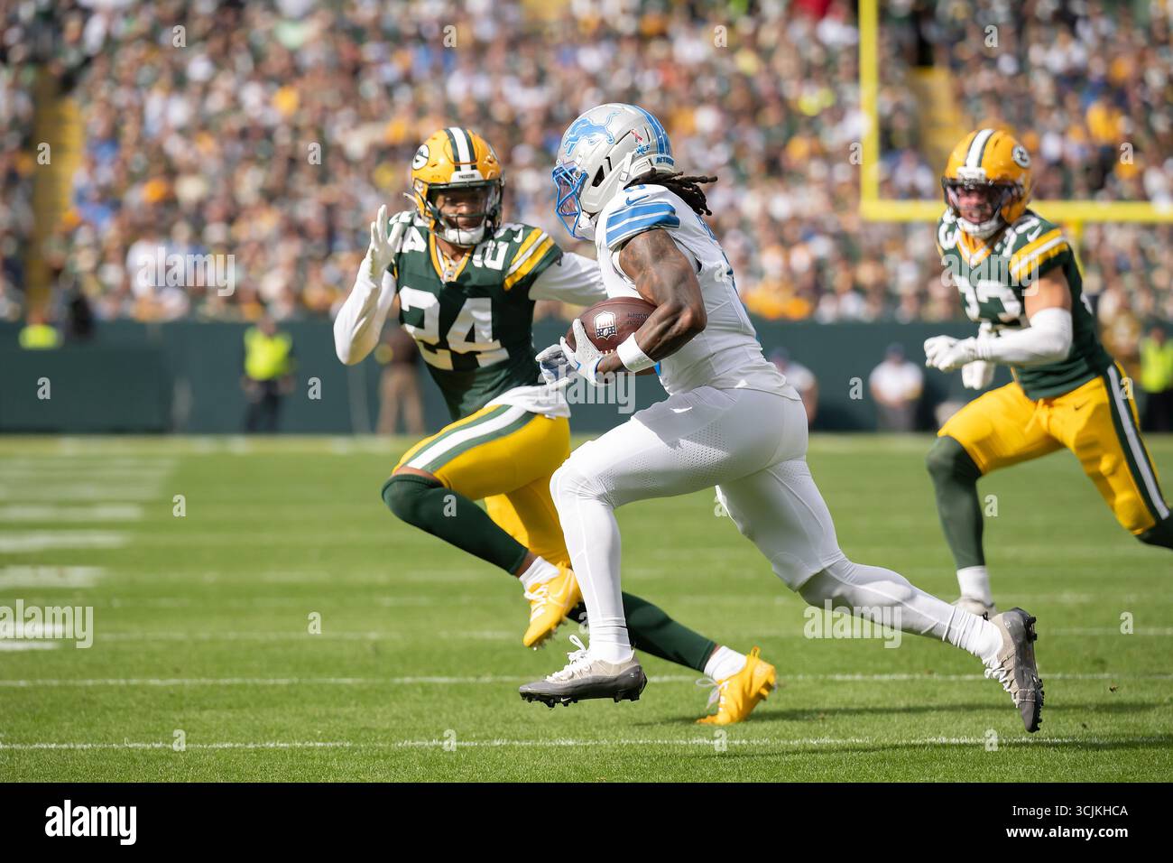 September 7, 2025: Detroit Lions running back Jahmyr Gibbs (0) runs ...