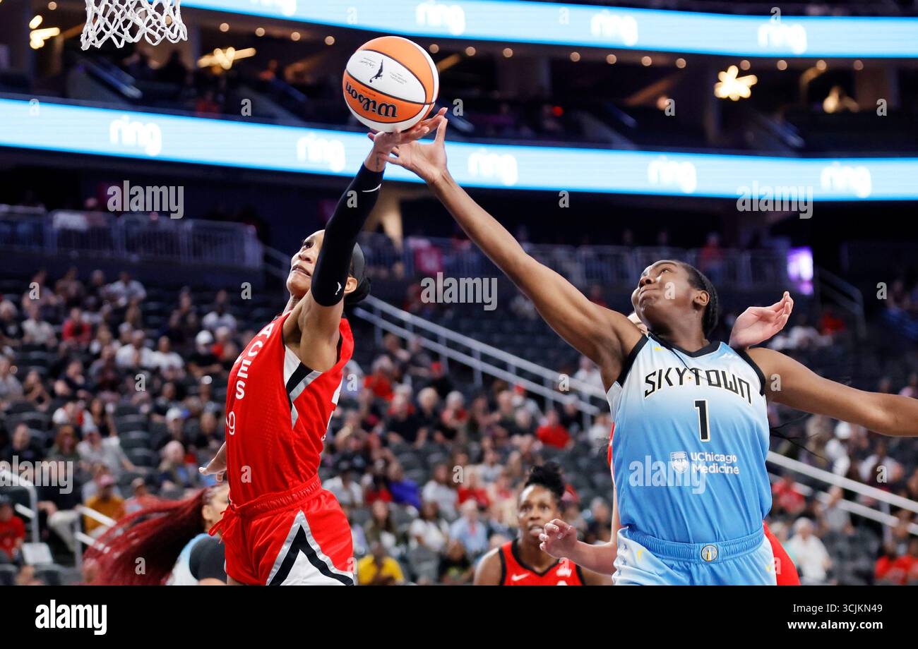 Las Vegas Aces center A'ja Wilson (22) and Chicago Sky center Elizabeth ...