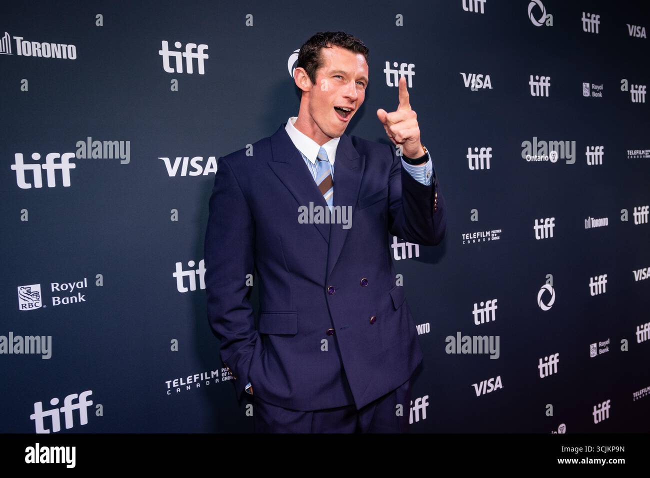 Callum Turner walks the red carpet at the premiere of ‚ÄúEternity‚Äù at ...