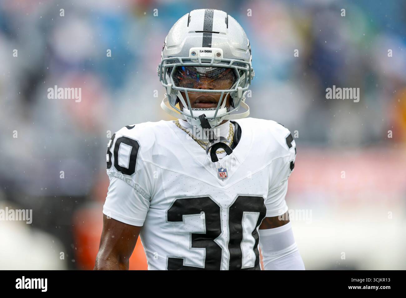 Las Vegas Raiders cornerback Darnay Holmes (30) reacts prior to an NFL ...