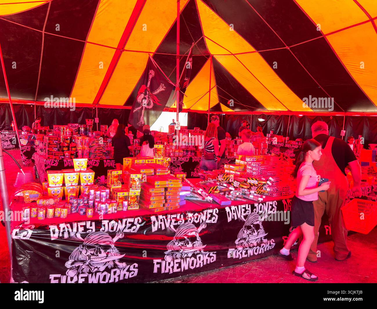 Tent inside castle hi-res stock photography and images - Alamy