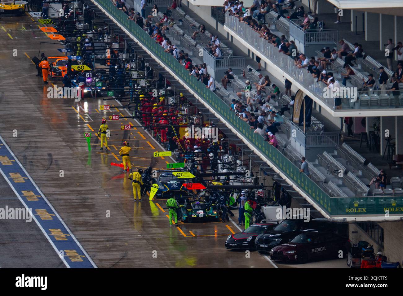 pitlane, 007 TINCKNELL Harry (gbr), GAMBLE Tom (gbr), Aston Martin THOR ...