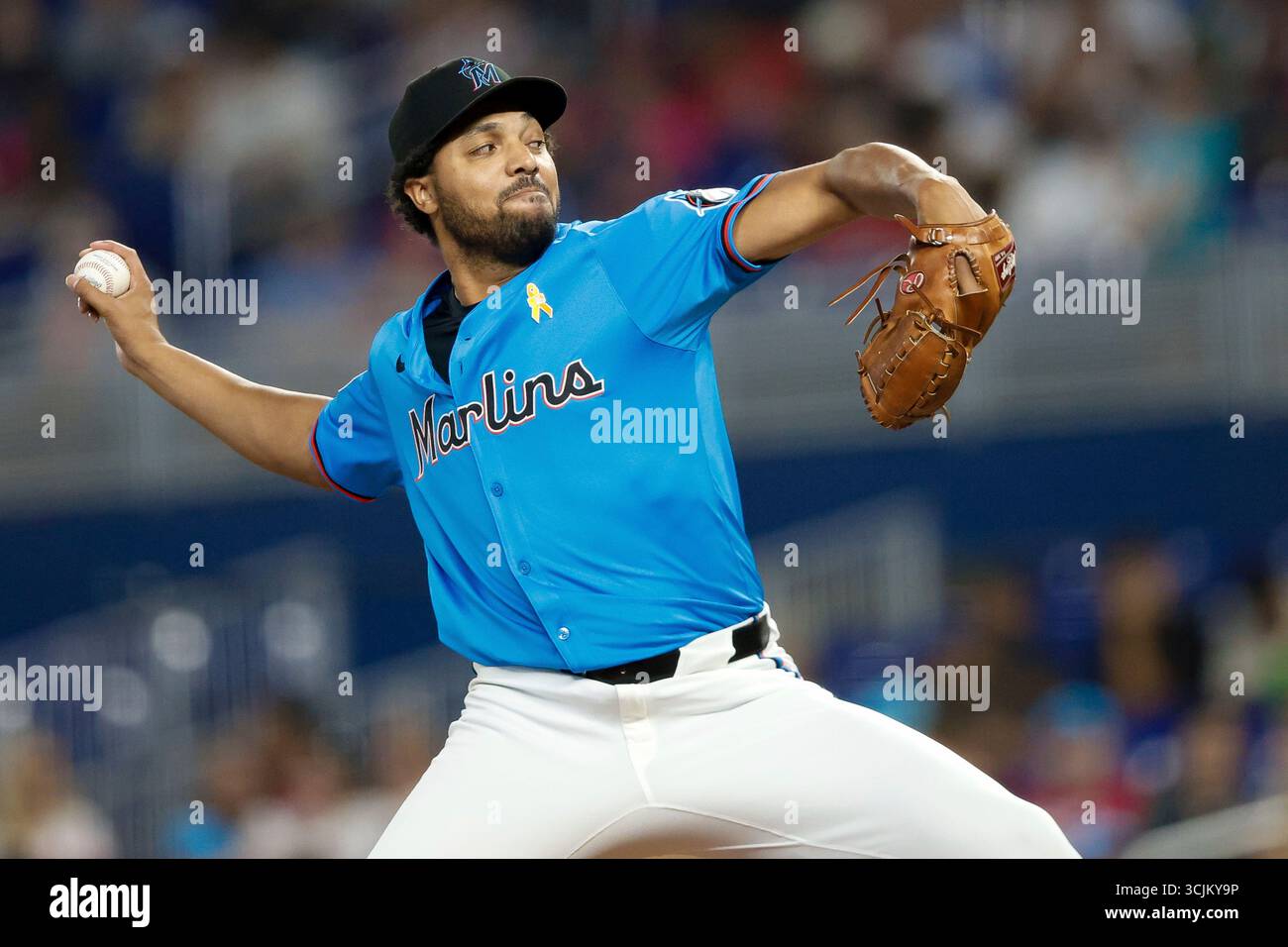 MIAMI, FL - SEPTEMBER 07: Miami Marlins relief pitcher Michael Petersen ...