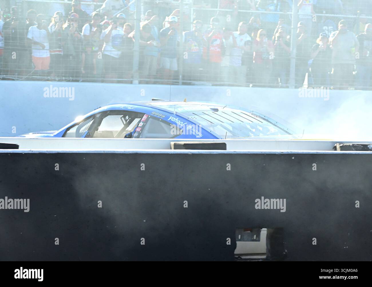 MADISON, IL - SEPTEMBER 07: Denny Hamlin (#11 Joe Gibbs Racing ...