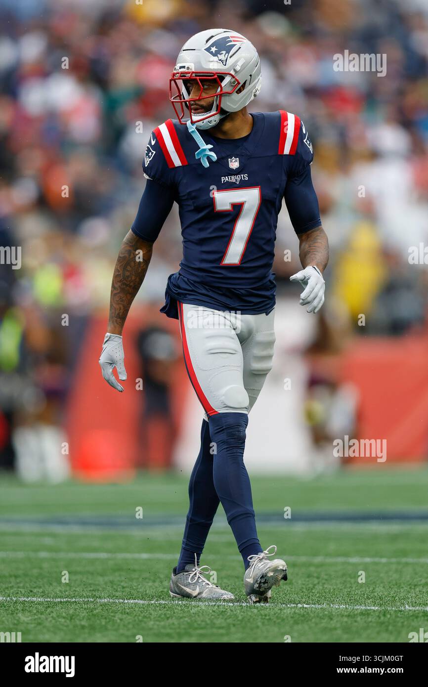 New England Patriots cornerback Carlton Davis III (7) reacts during the ...
