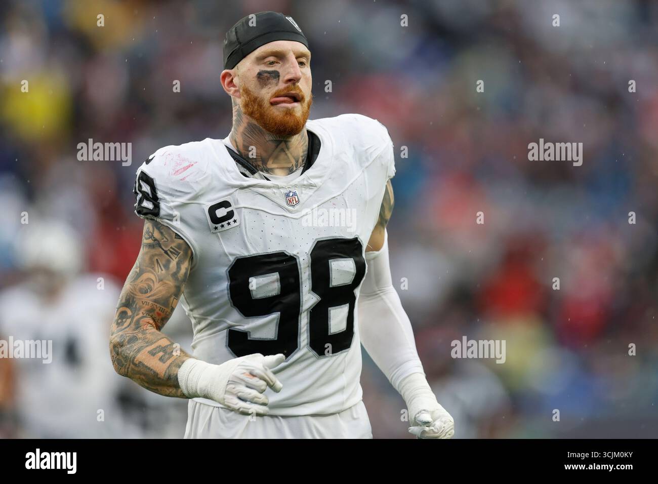 Las Vegas Raiders defensive end Maxx Crosby (98) reacts during the ...