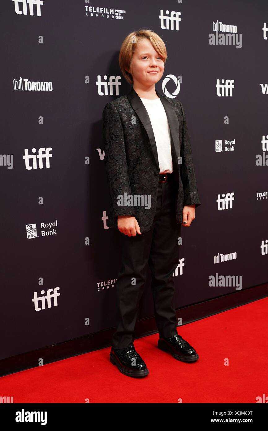 Jacobi Jupe attends the red carpet for the ‘Hamnet’ premiere during the ...