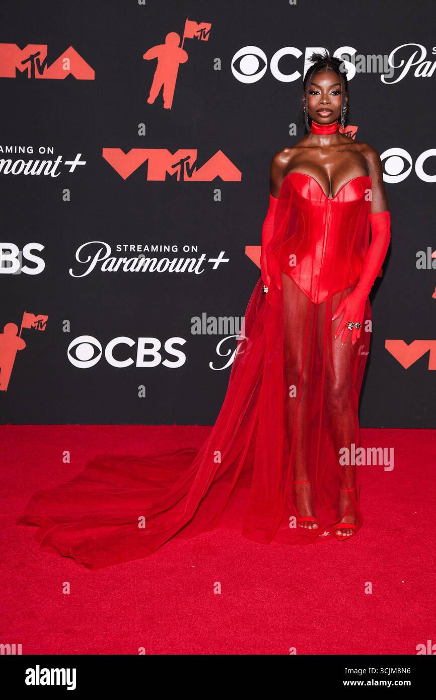 Olandria Carthen walking on the red carpet at the 2025 MTV Video Music ...