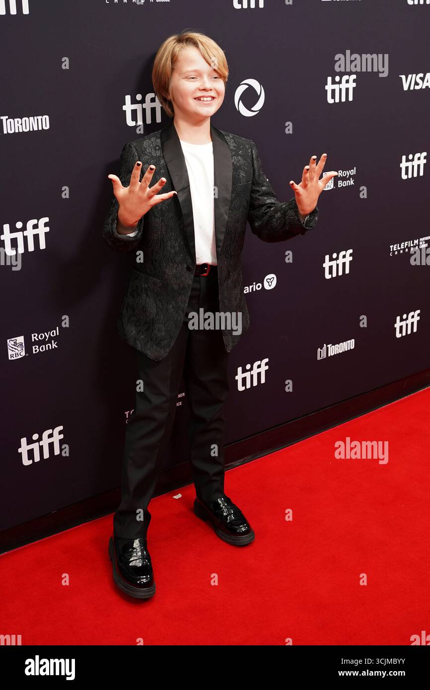 Jacobi Jupe attends the red carpet for the 'Hamnet' premiere during the ...