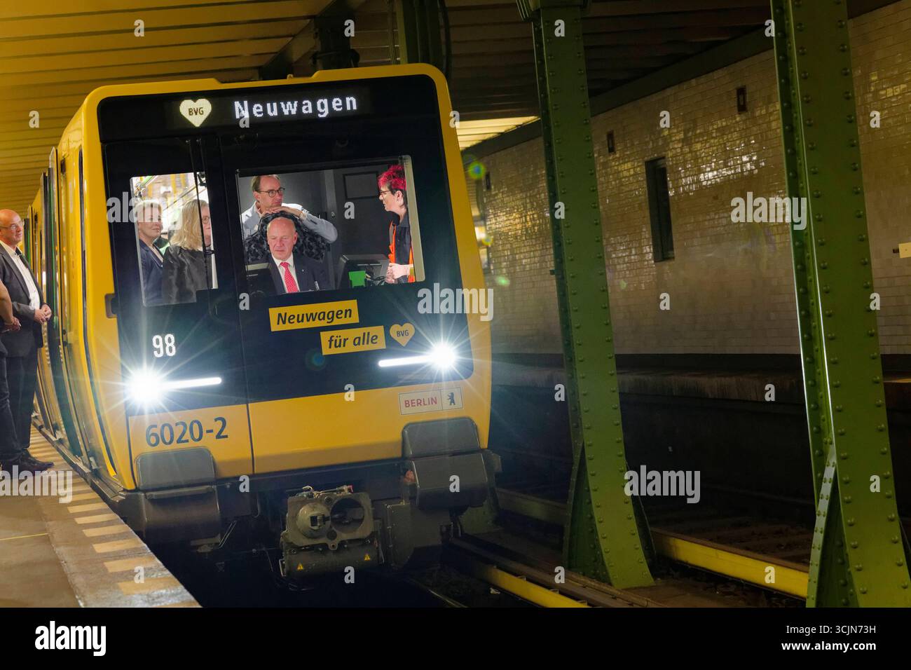 Premierenfahrt Berliner U-Bahn Reihe JK 2025-09-08 Deutschland, Berlin Start für den Einsatz der ...