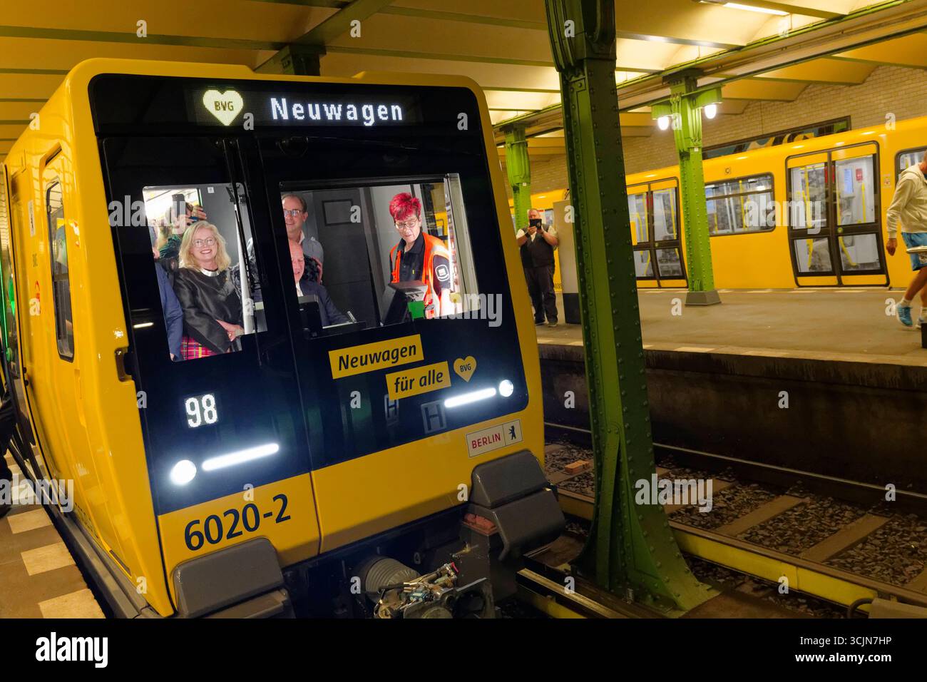 Premierenfahrt Berliner U-Bahn Reihe JK 2025-09-08 Deutschland, Berlin ...