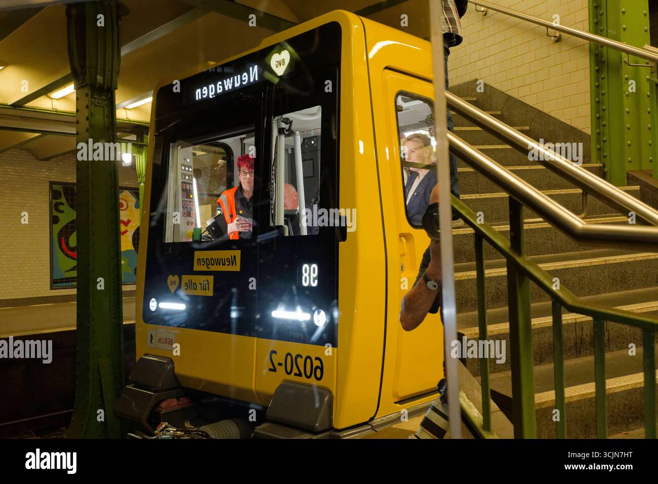 Premierenfahrt Berliner U-Bahn Reihe JK 2025-09-08 Deutschland, Berlin ...