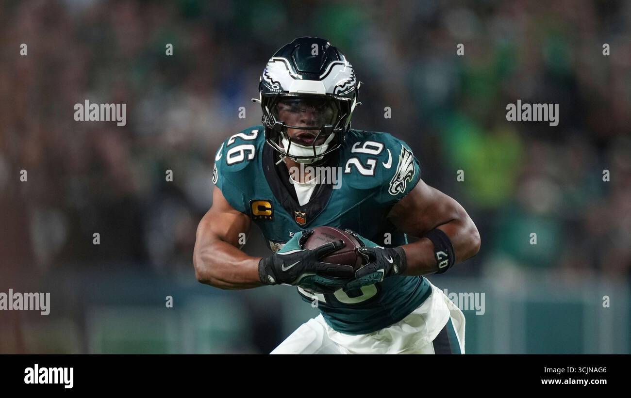Philadelphia Eagles' Saquon Barkley plays during an NFL football game ...