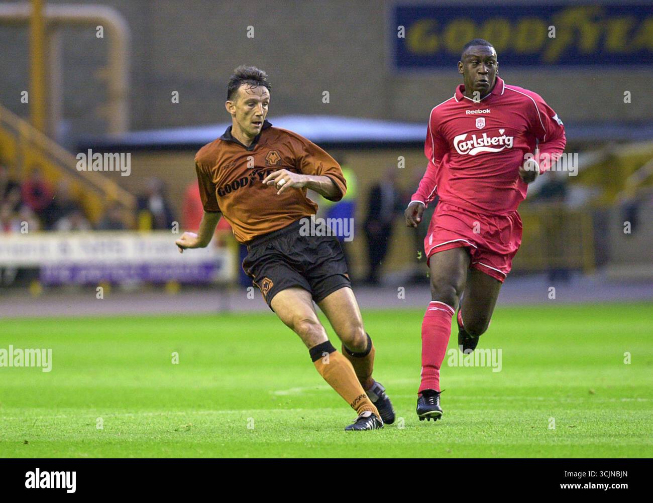 Emile heskey, liverpool 2001 hi-res stock photography and images - Alamy